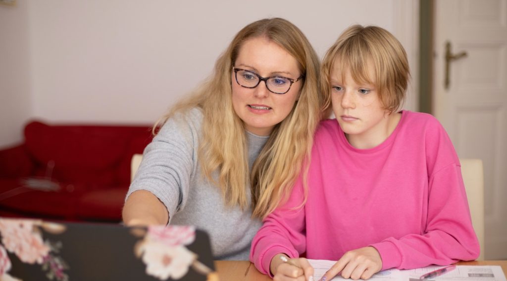 The Pros & Cons Of Homeschooling - The Catholic Homeschool